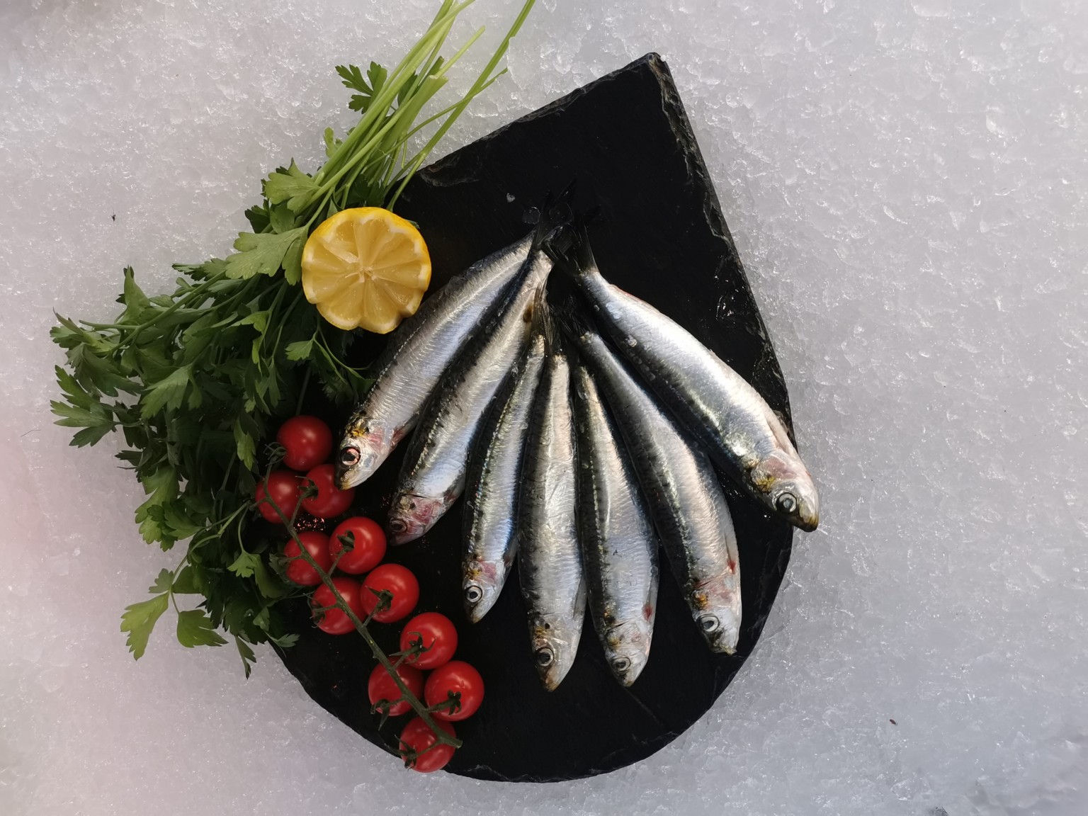 Sardines Bretonnes (environ 250g/pers) 7,99€ TTC le kg - L'Océan et ses ...